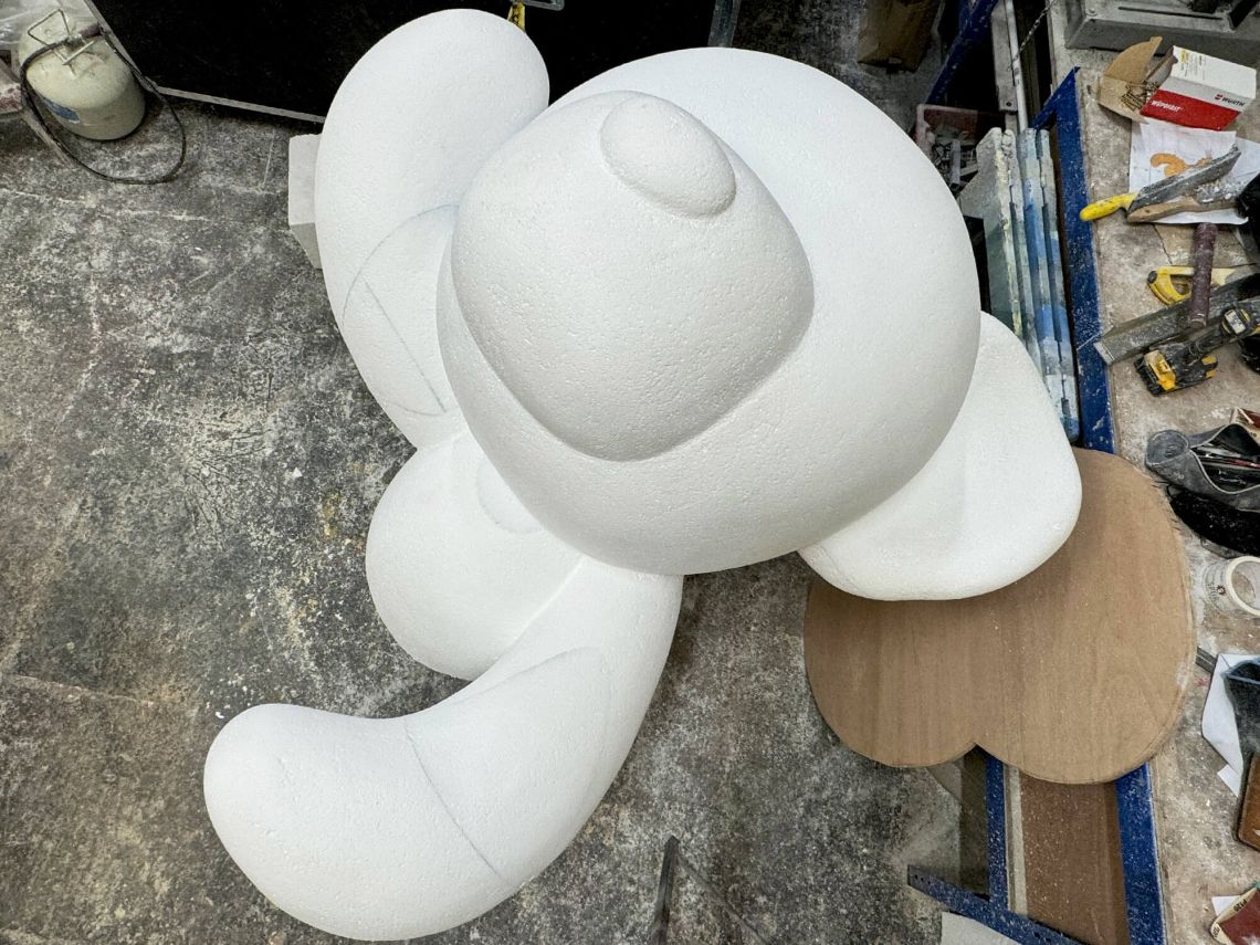 Retail display | Giant Props | polystyrene carving